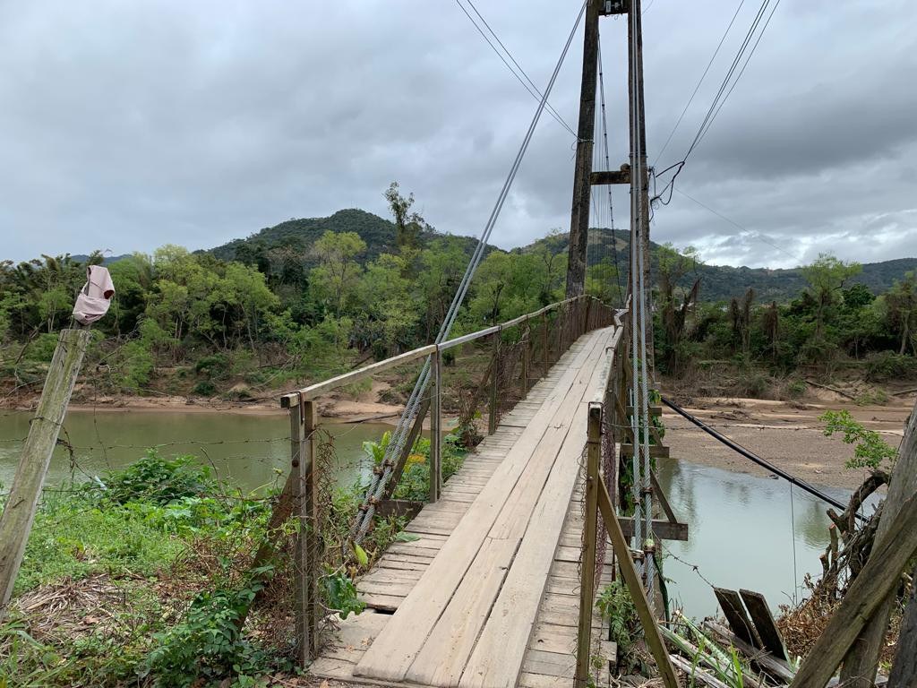 Ponte pênsil localizada no KM 60 é interditada para reforma - Portal ... Ponte pênsil localizada no KM 60 é interditada para reforma - Portal ...