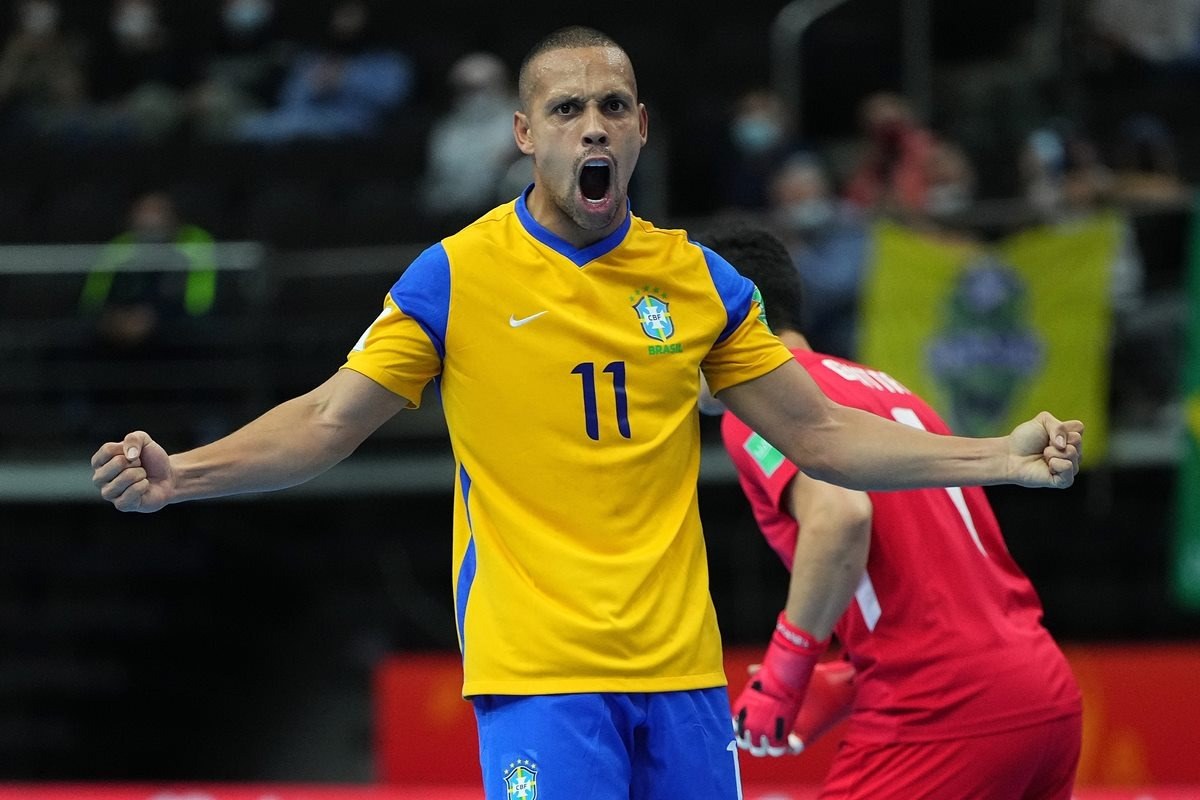 Ferrão é a principal atração do amistoso da Seleção Brasileira em ...