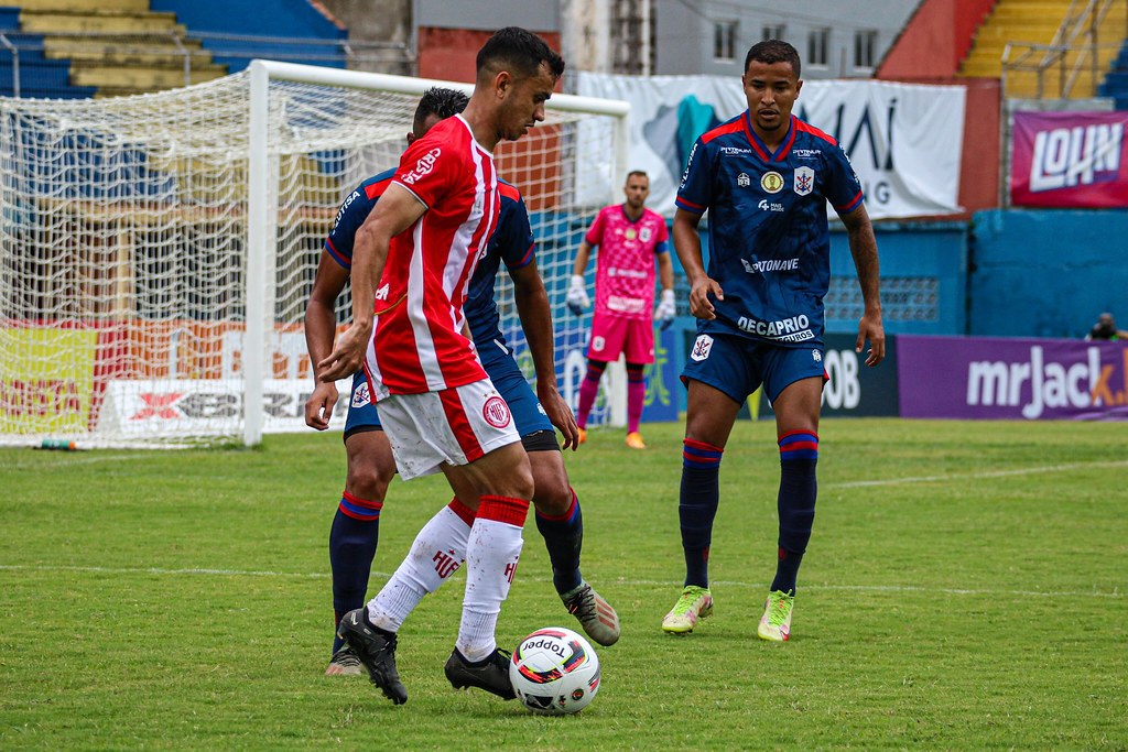 Adeus, tabu: Hercílio Luz vence o Marcílio Dias na estreia do ...