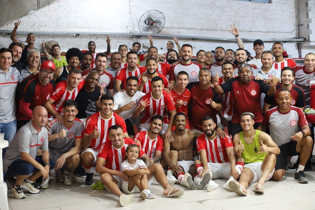 Hercílio Luz derrota o Barra no Aníbal Costa e segue líder absoluto do ...