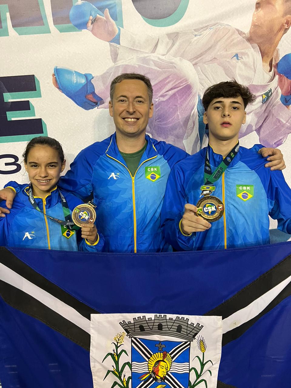 Karatê De Tubarão Já Soma Quatro Medalhas No Sul Americano Portal Infosul